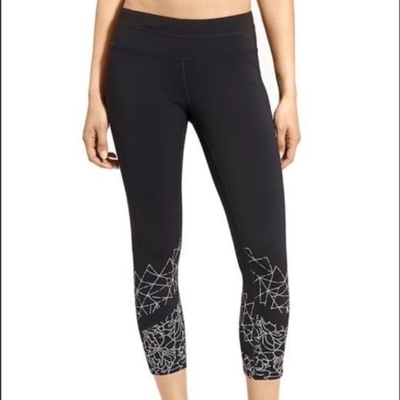 Athleta | Pants & Jumpsuits | Athleta Black Legging With Graphic Print ...